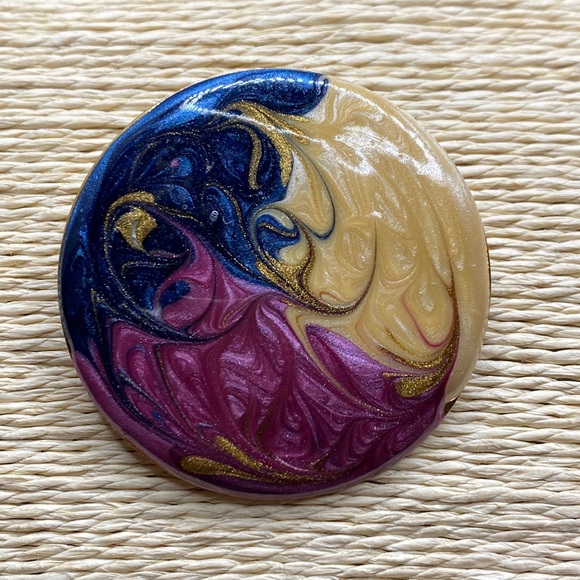 Jewelry | Vintage Enamel Swirl Round Brooch Pin | Poshmark
